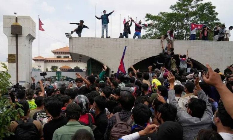 Indian media faces public anger over biased reporting during protests ...